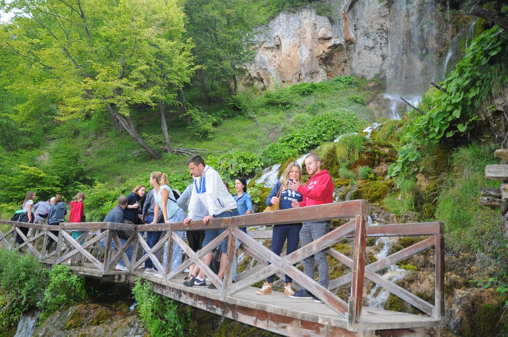 Discover Serbia Priboj - POSLOVNE STRANE